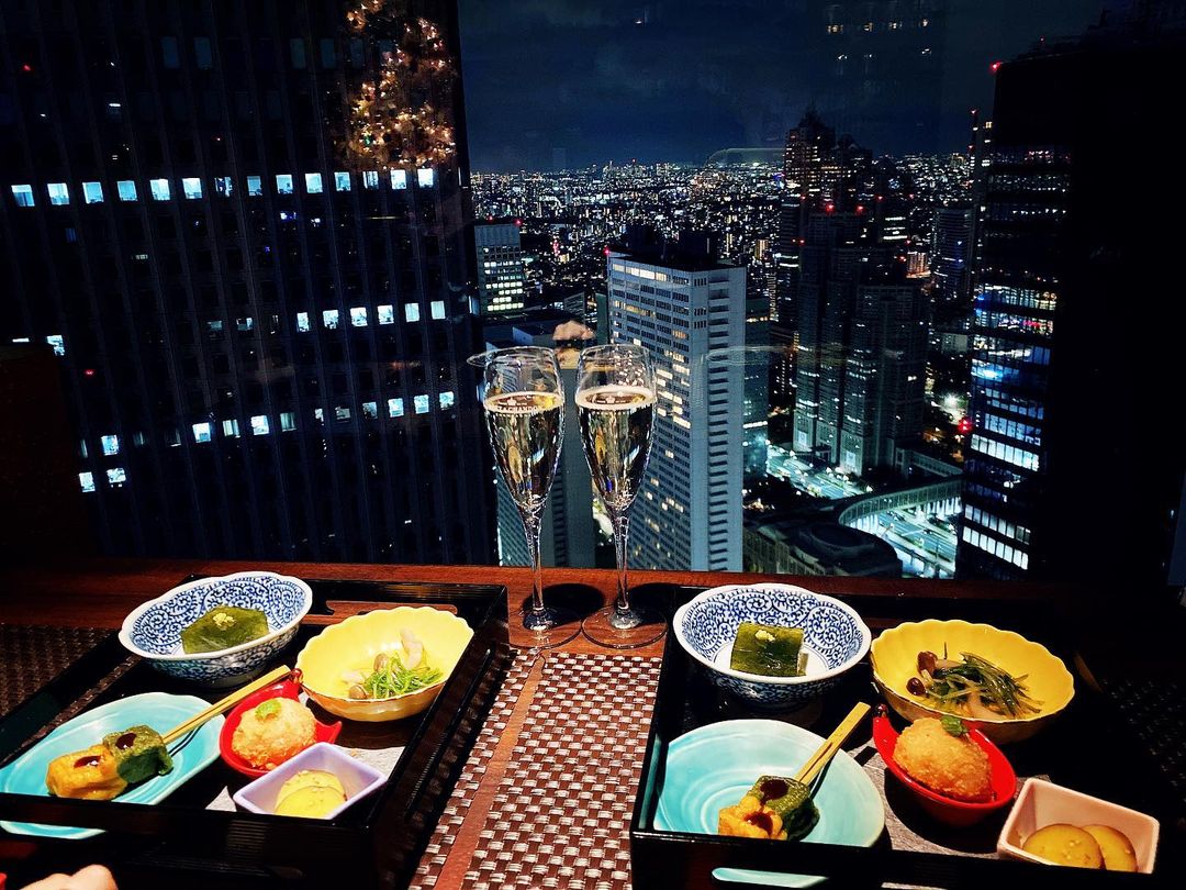 3 Shinjuku’s Special Restaurants with Beautiful Night Views or ...